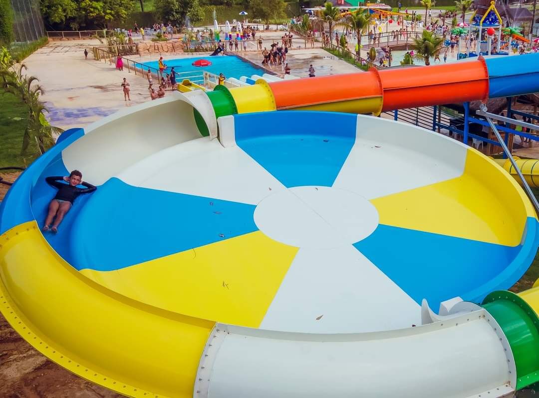 O verão começou: parque aquático de Cotia oferece atrações para toda a ...