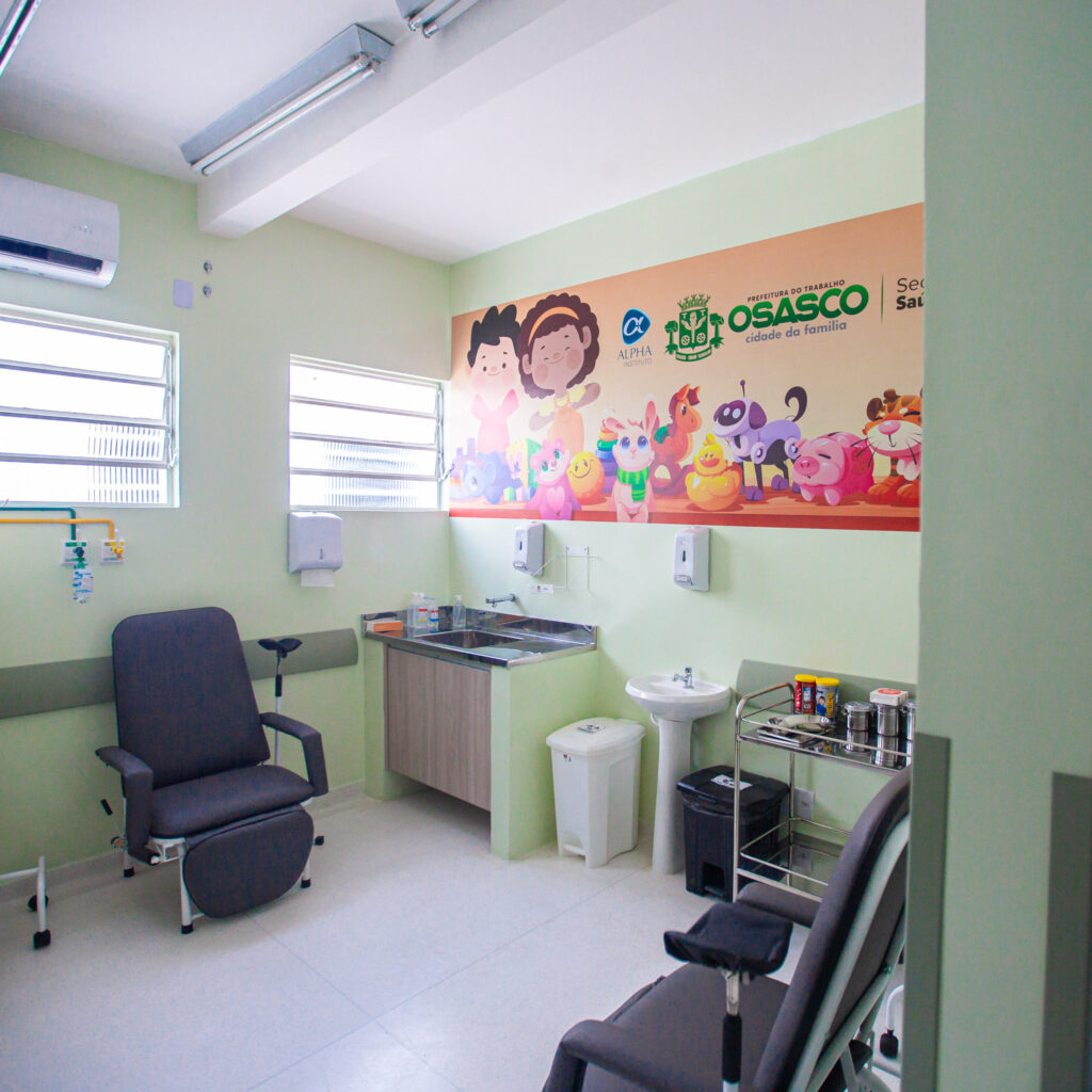 Após longa reforma, PS Osmar Mesquita é reaberto em Osasco